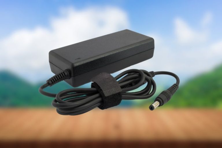 Diferentes tipos de cargadores para laptop